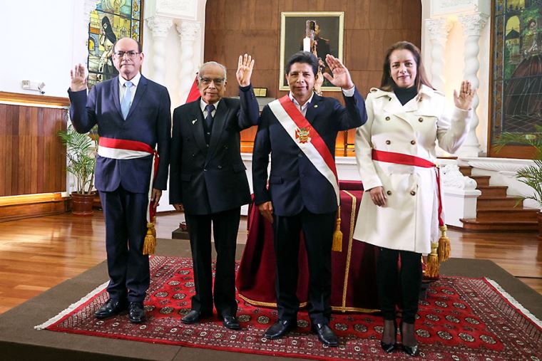 Gobierno oficializa nombramiento de los ministros de RR. EE. y de ... Gobierno oficializa nombramiento de los ministros de RR. EE. y de ...