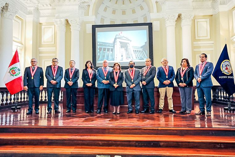 Sala Plena de la Corte Suprema rechaza actos de intimidación y presión ... Sala Plena de la Corte Suprema rechaza actos de intimidación y presión ...