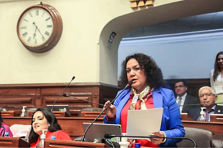 Congreso aprueba ley que protege a usuarios de los cobros excesivos en ... Congreso aprueba ley que protege a usuarios de los cobros excesivos en ...