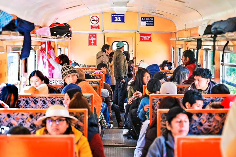 Tren Macho: hasta el momento más de 6 mil pasajeros viajaron gratis en ...