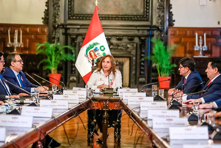 Presidenta Boluarte Se Reunió Con Miembros De Asamblea Nacional De