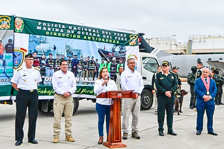 Presidenta Dina Boluarte expresa compromiso de apoyo a la lucha contra ... Presidenta Dina Boluarte expresa compromiso de apoyo a la lucha contra ...